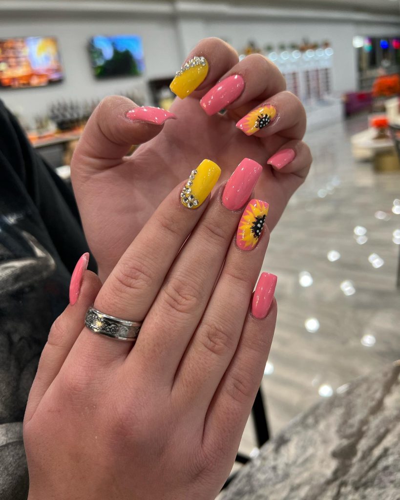 Gallery – New World Nails Lounge & Spa